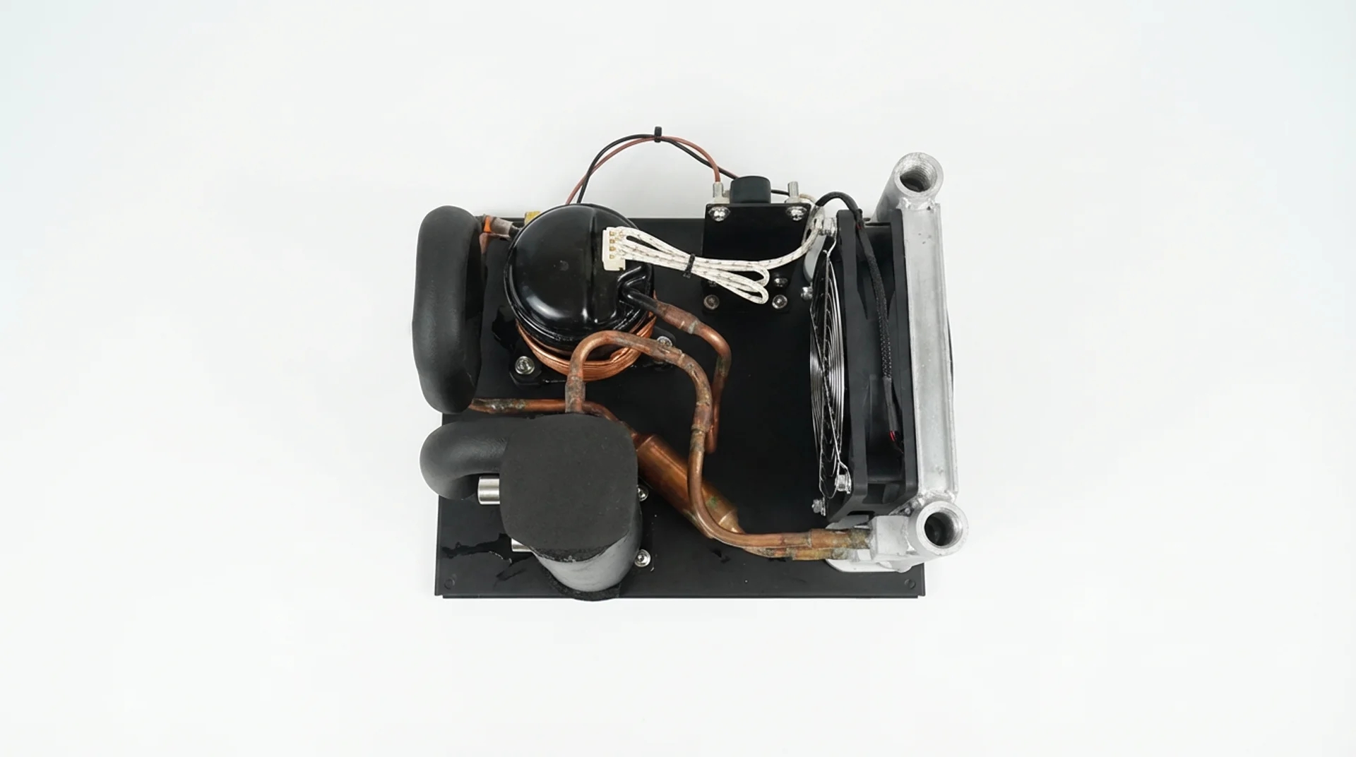 Compact Water Chiller Guide: Sizing & Applications (2026)